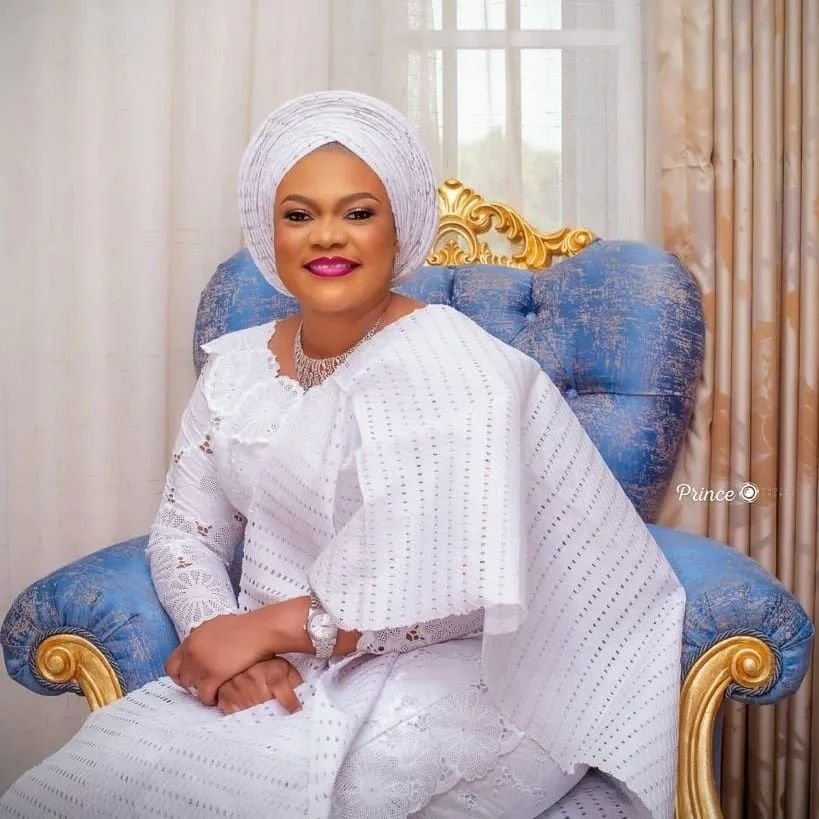 Meet Ooni Of Ife’s New Queen, Mariam Anako, Her Mum, Her Sisters - Kemi ...